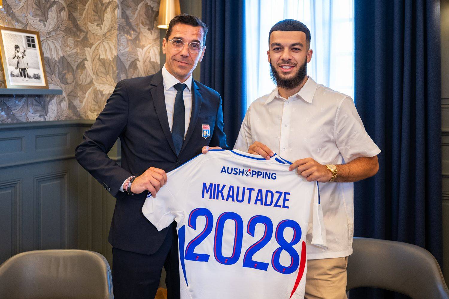 Georges Mikautadze returns to OL on a contract until 2028
