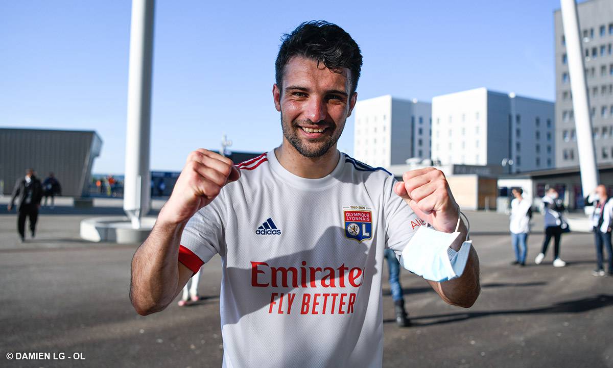 Interview: Léo Dubois